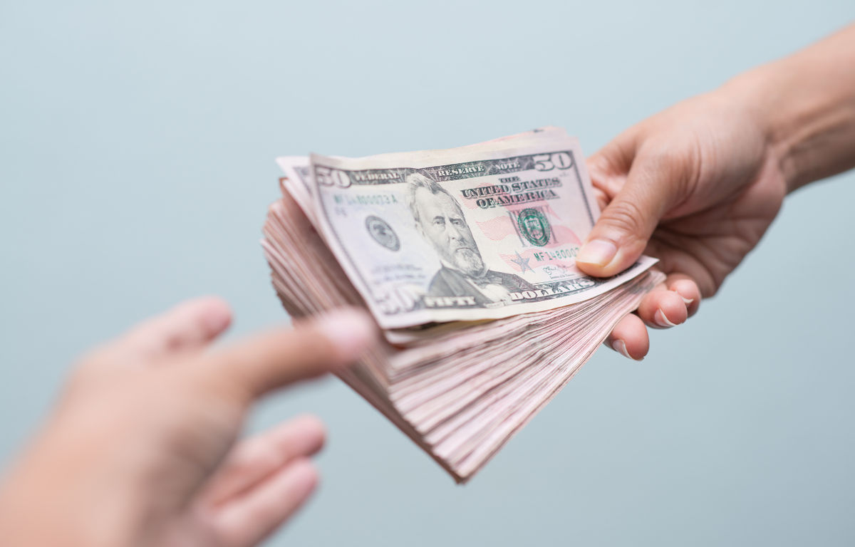 How to Receive Money Internationally in 2025